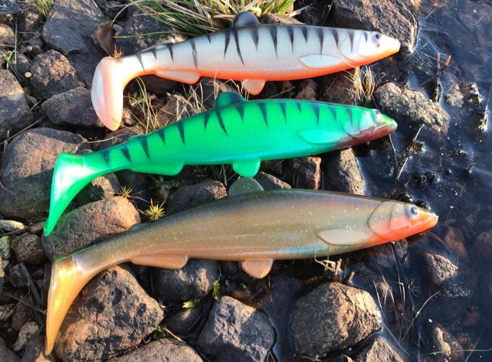 Hardcore Lures Smelt Strike 25cm luredemo - PikewallisFriluftsliv